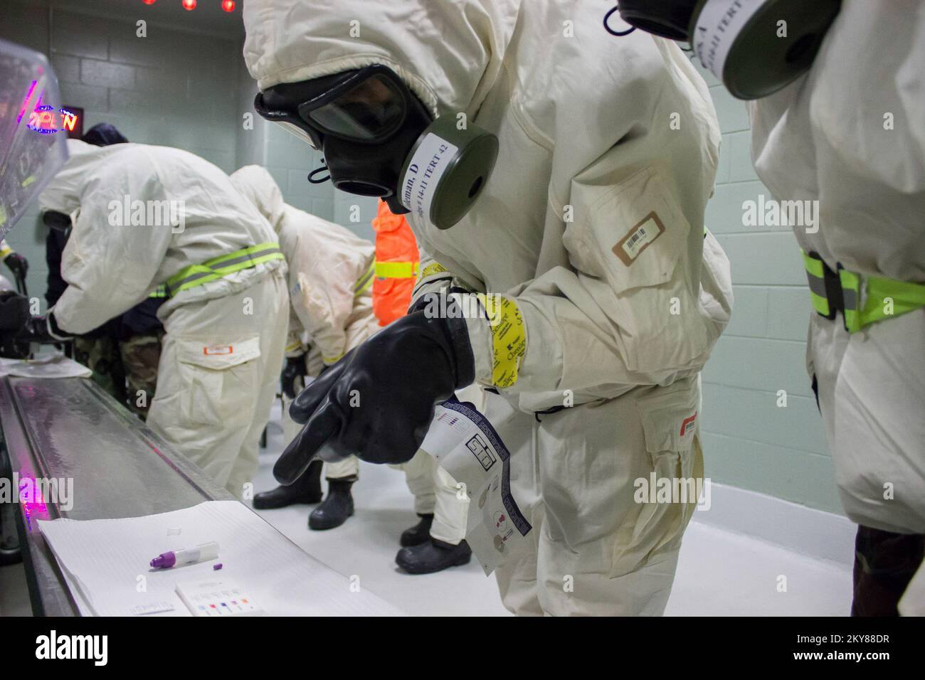 Radiological agents hi-res stock photography and images - Alamy