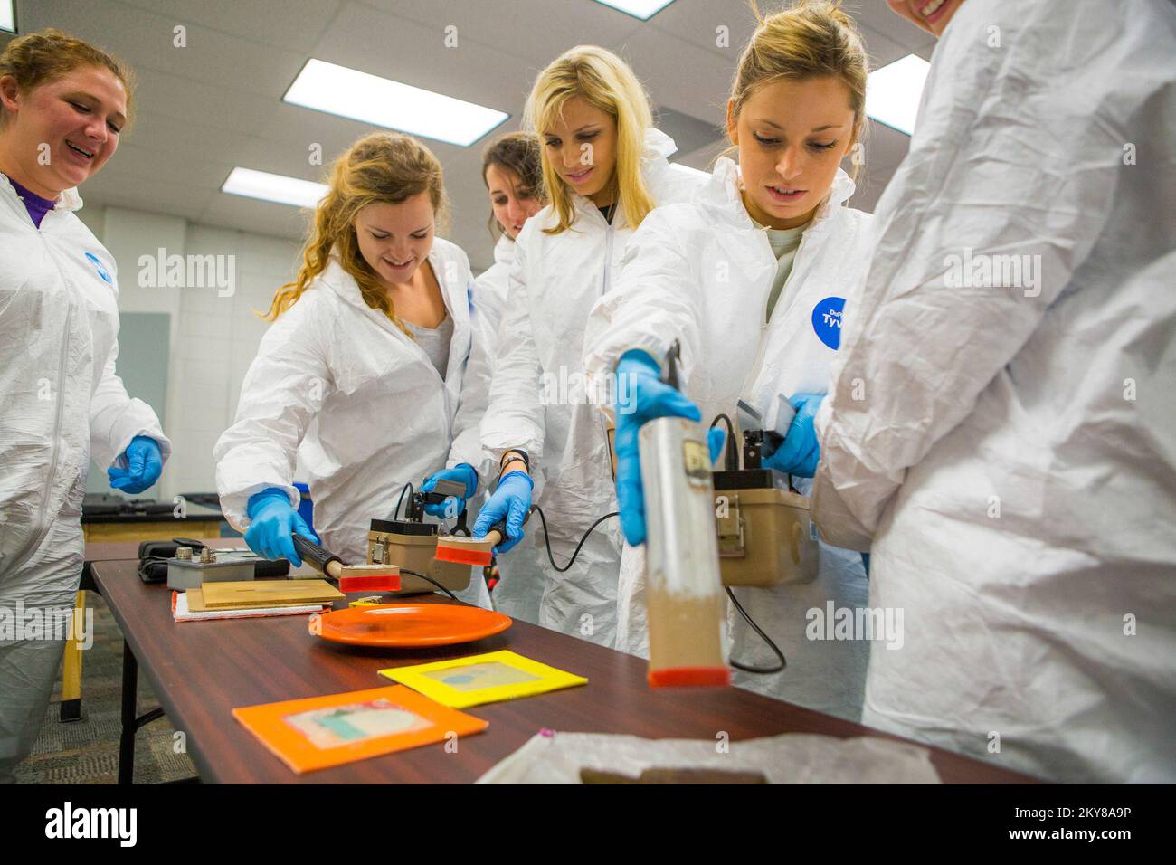 Emergency response personnel learn how to use radiological detection ...