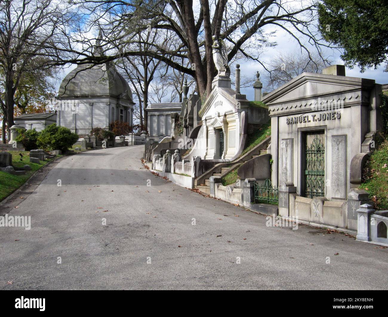 Laurel hill cemetery hi-res stock photography and images - Alamy