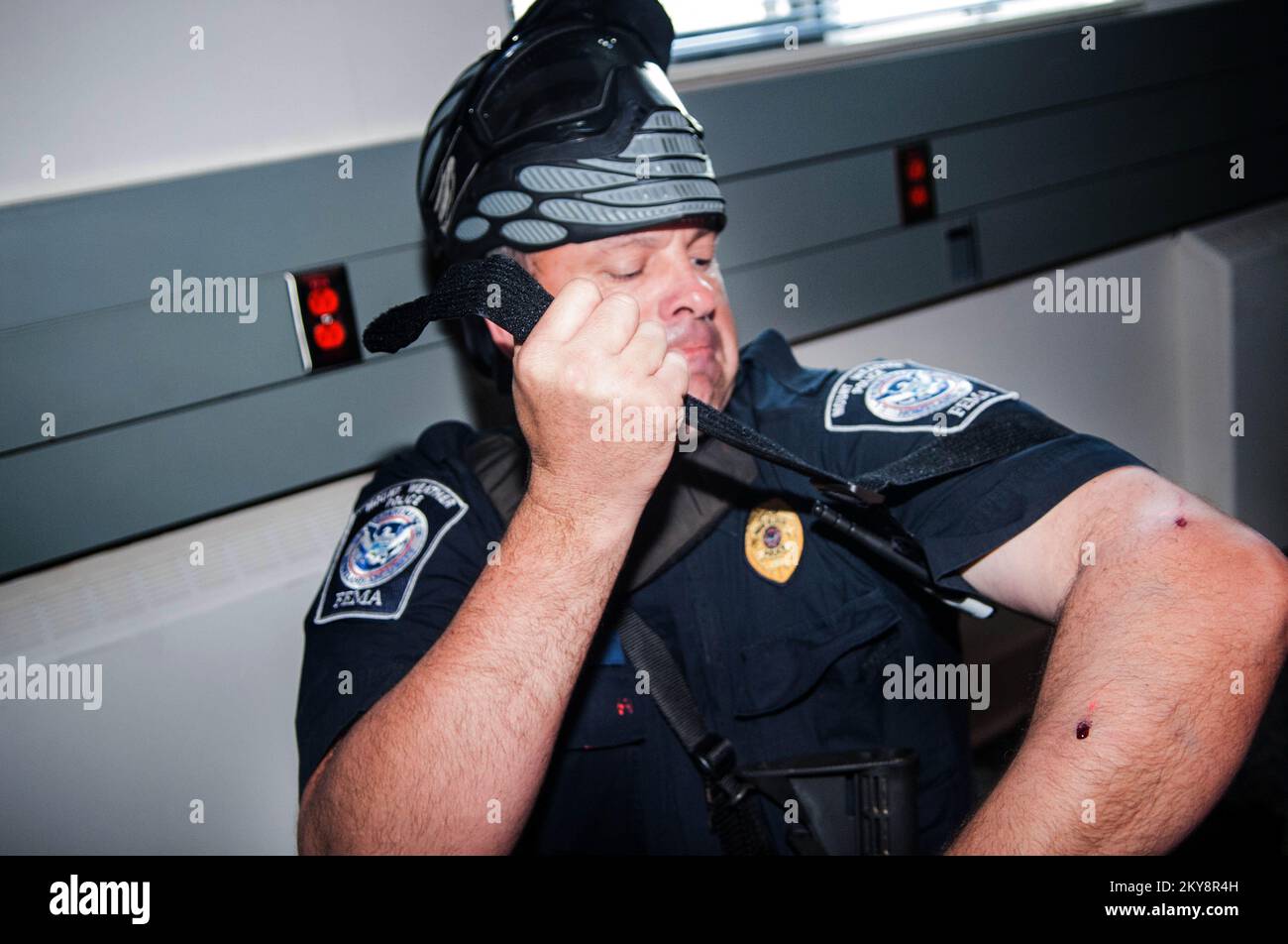 Lifesaving techniques hi-res stock photography and images - Alamy