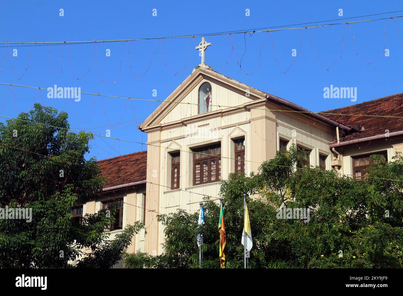 School Walk in Colombo, Sri Lanka Stock Photo - Alamy