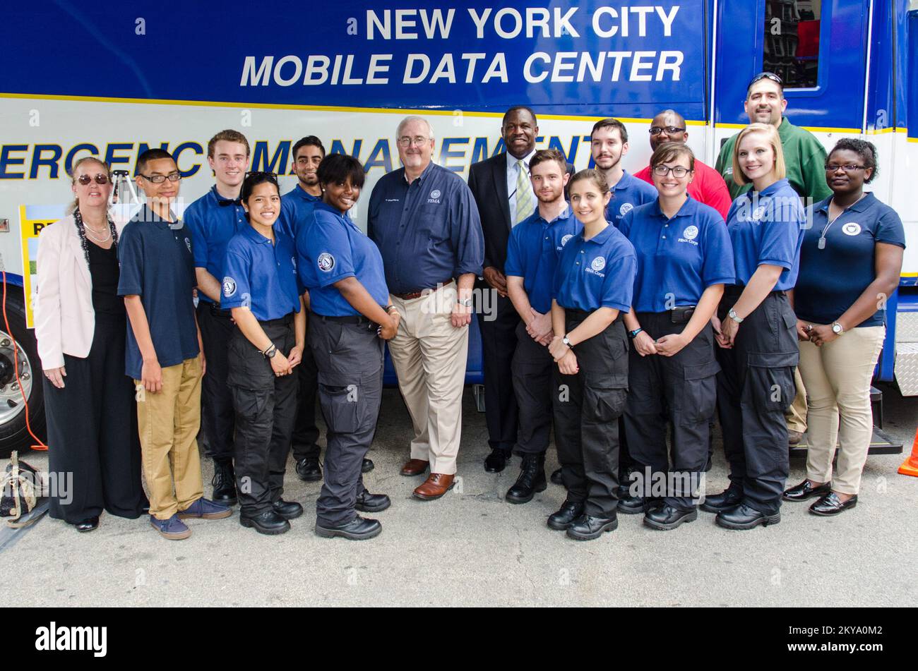 New York, N.Y., Sept. 5, 2014—FEMA Administrator Craig Fugate (center ...