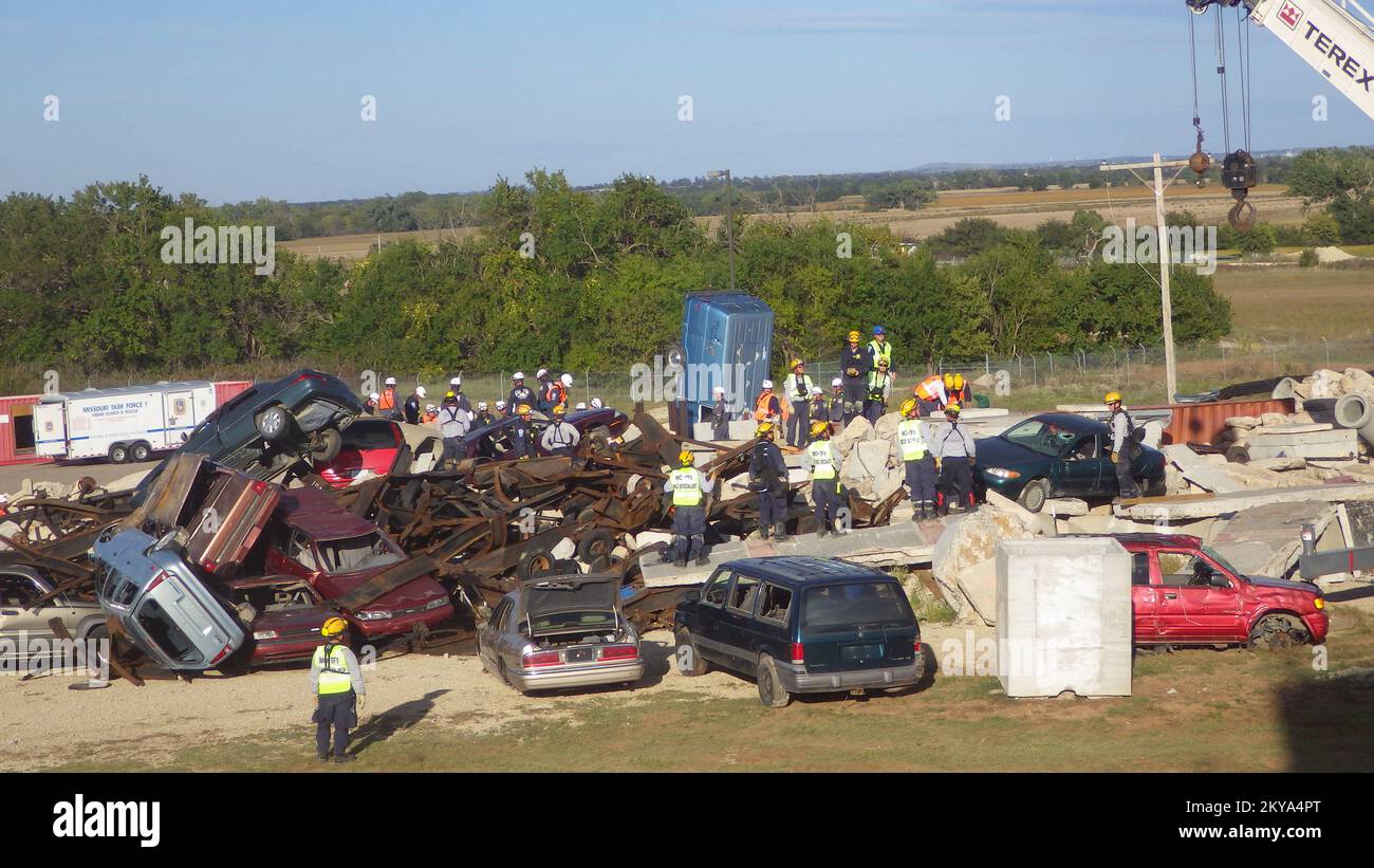 Full scale emergency response exercise hi-res stock photography and ...