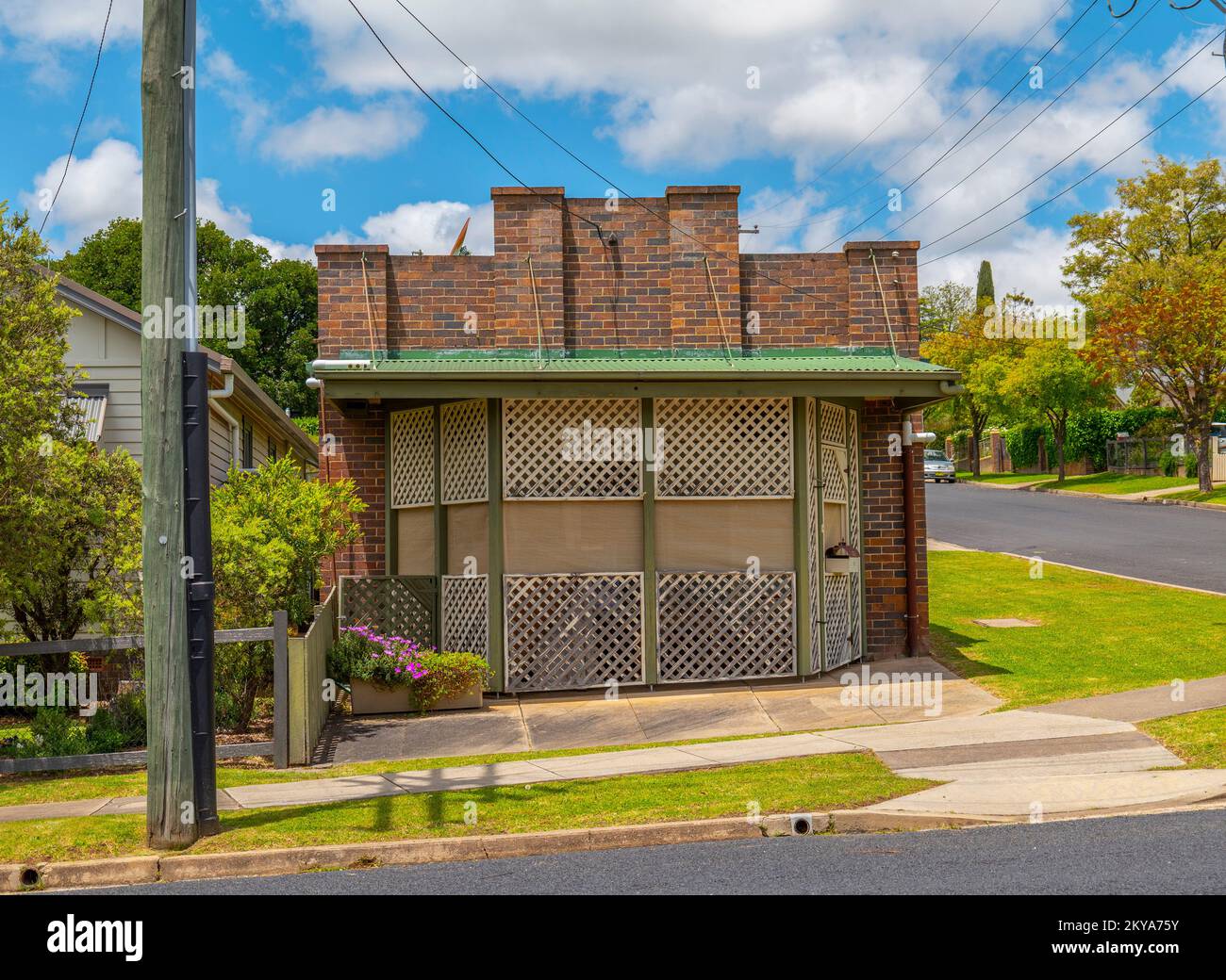 Shop conversion to residence hi-res stock photography and images - Alamy