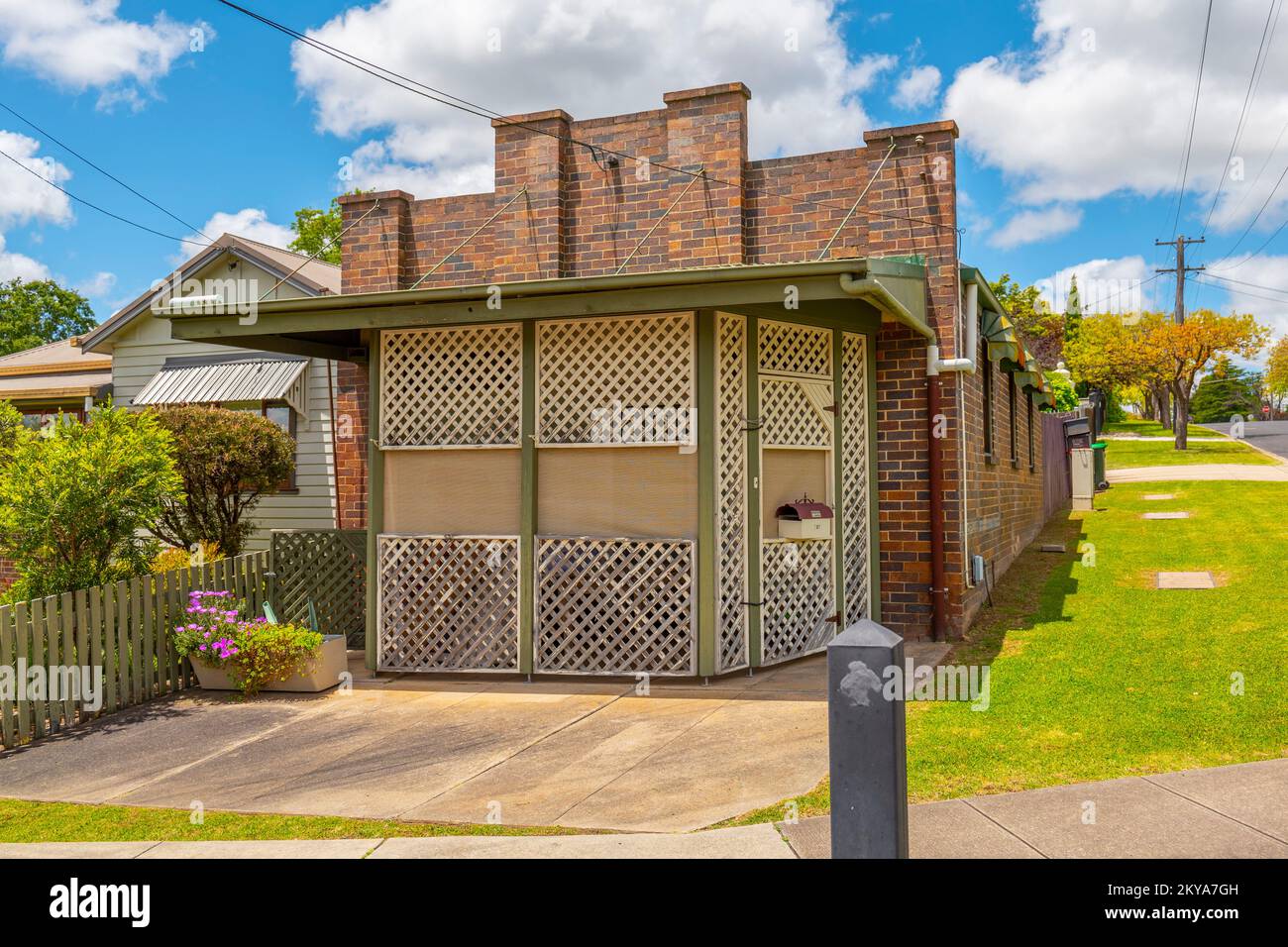 Shop conversion to residence hi-res stock photography and images - Alamy