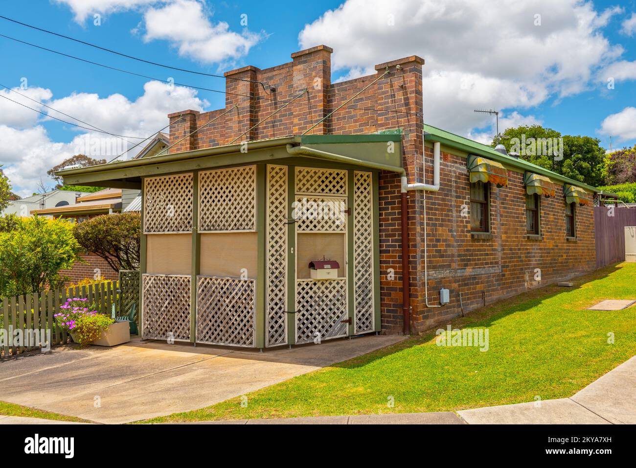 Shop conversion to residence hi-res stock photography and images - Alamy