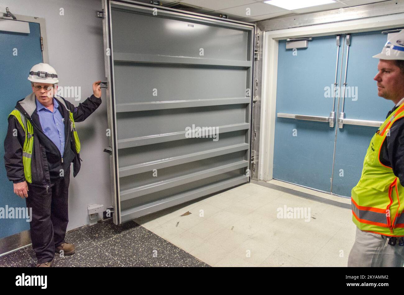 New York, N.Y., Ar. 13, 2015-Work continues at NYU Langone Medical Center two and a half years ...