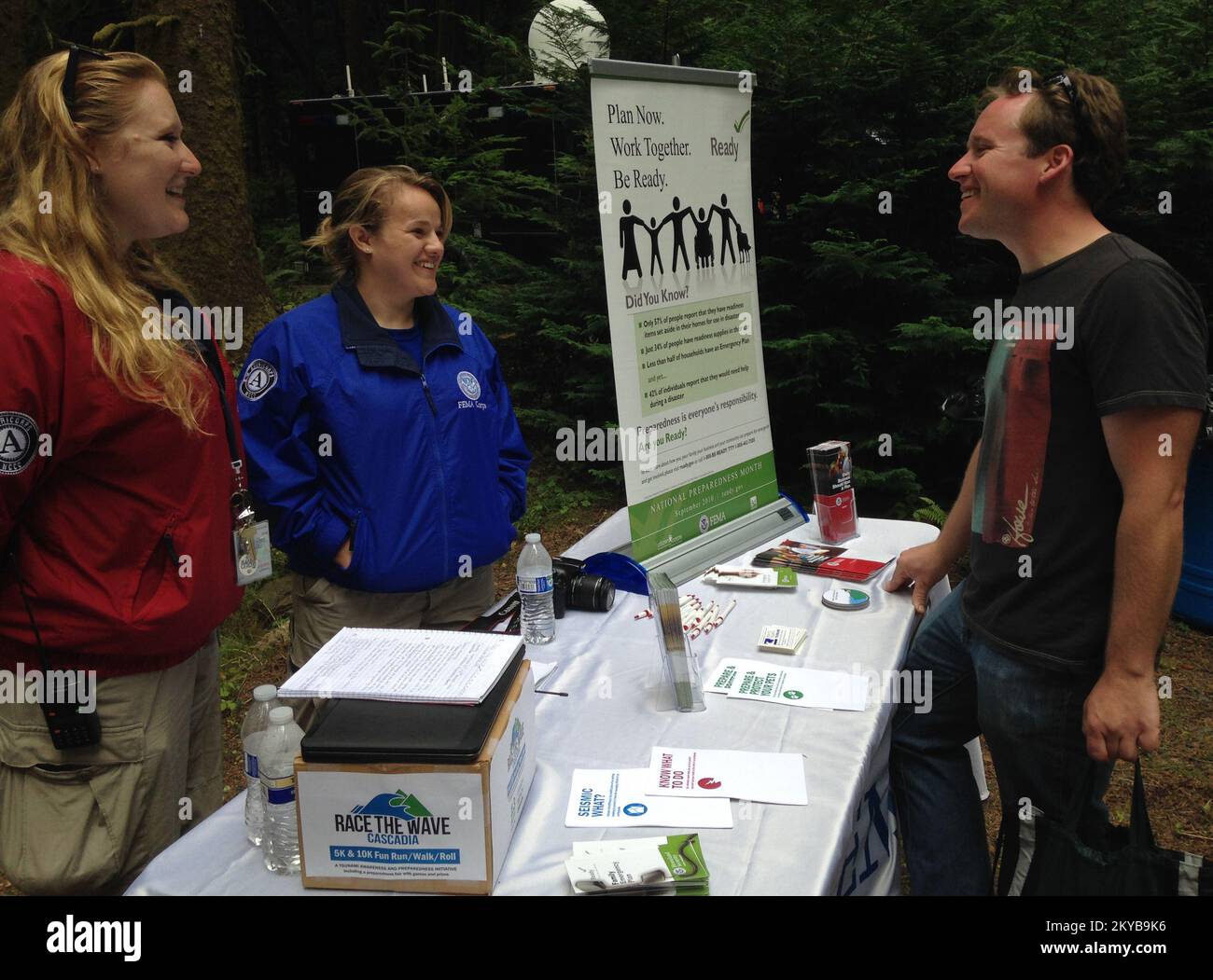 Community emergency response team cert hi-res stock photography and ...