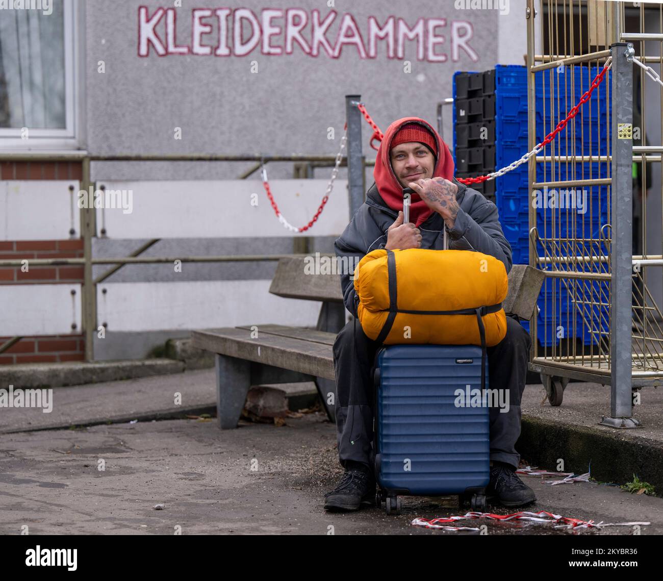 Berlin, Germany. 28th Nov, 2022. The 32-year-old homeless man Dawid ...