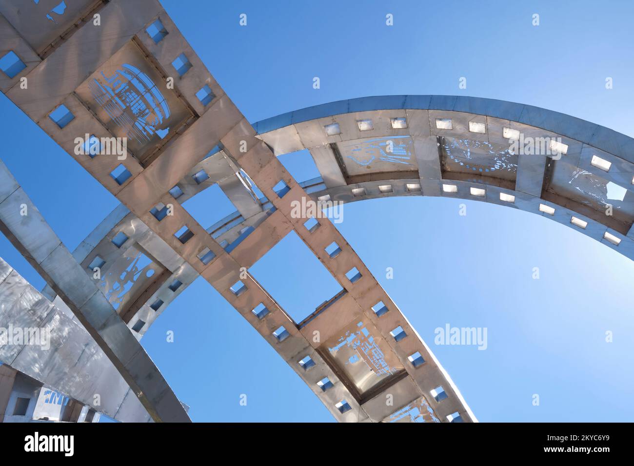 Curling sculpture hi-res stock photography and images - Alamy