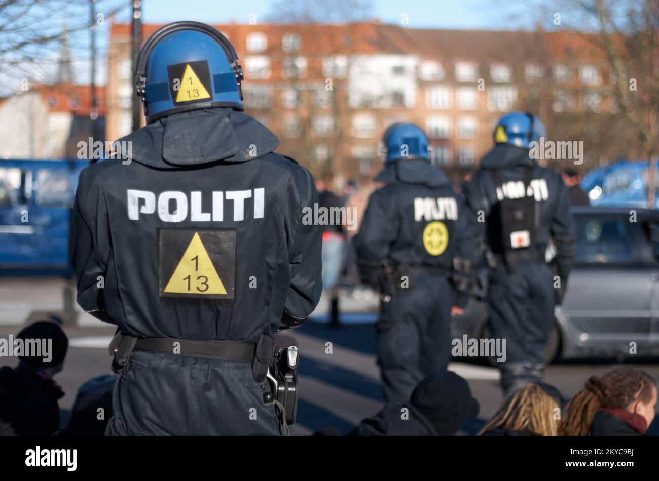 Riot gear uniform hi-res stock photography and images - Alamy