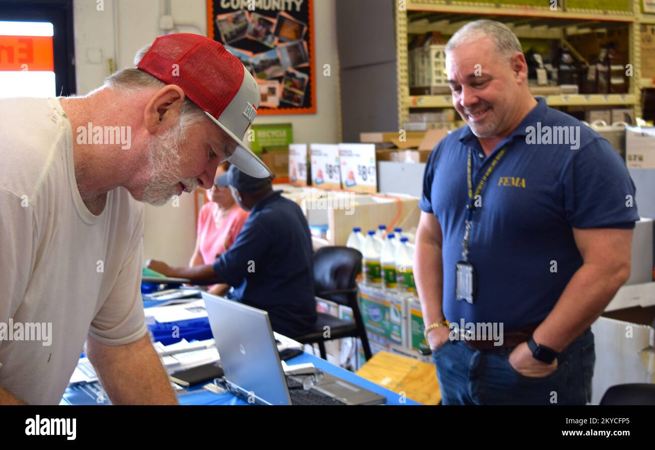 Houston resident, Dave Shannon, checks-out FEMA's Community Education ...