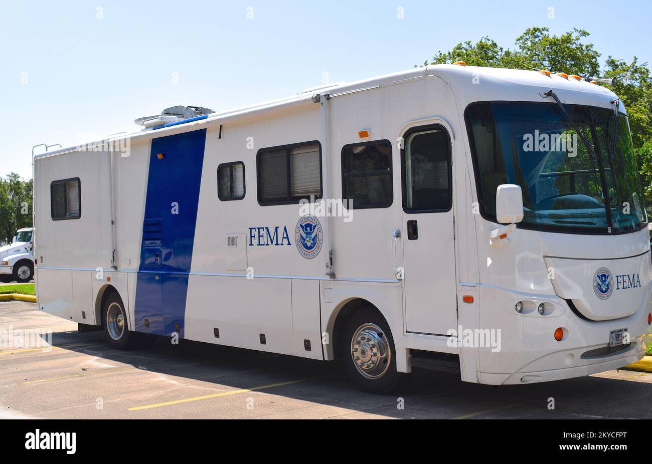 Draw vehicle hi-res stock photography and images - Alamy