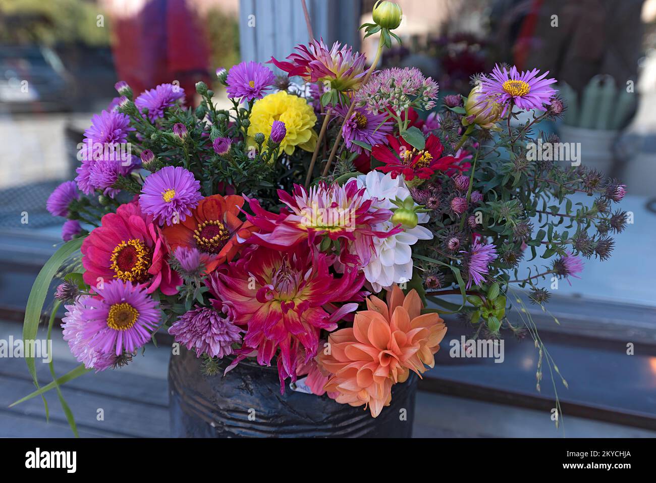 Diverse flowers hi-res stock photography and images - Alamy