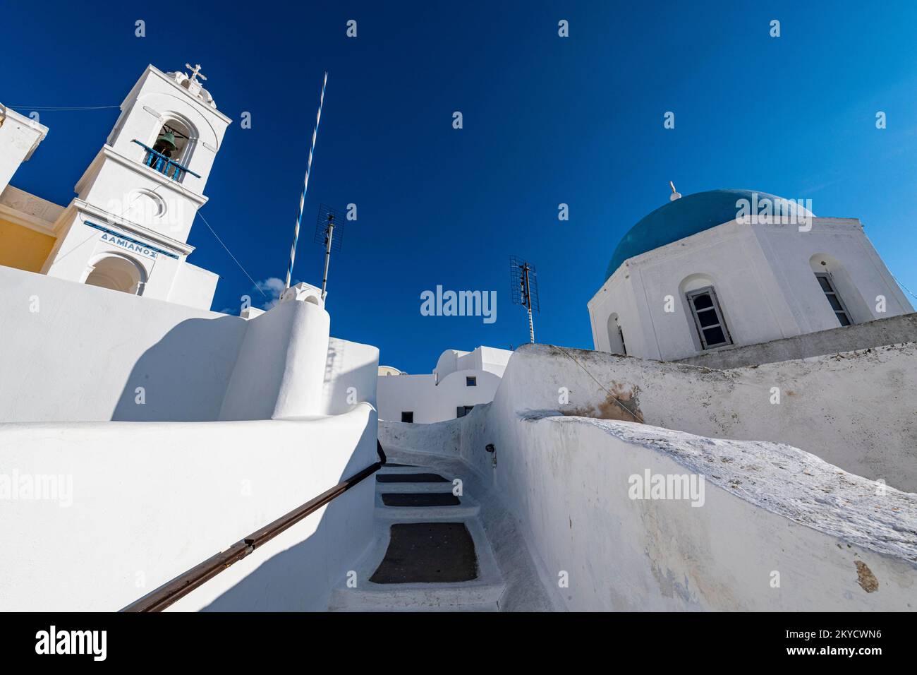 Traditional village of Megalochori, Santorini, Greece Stock Photo - Alamy