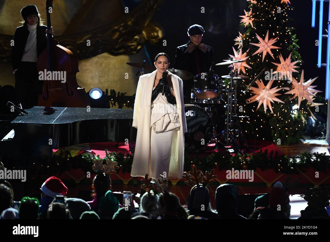 Katherine mcphee christmas hi-res stock photography and images - Alamy