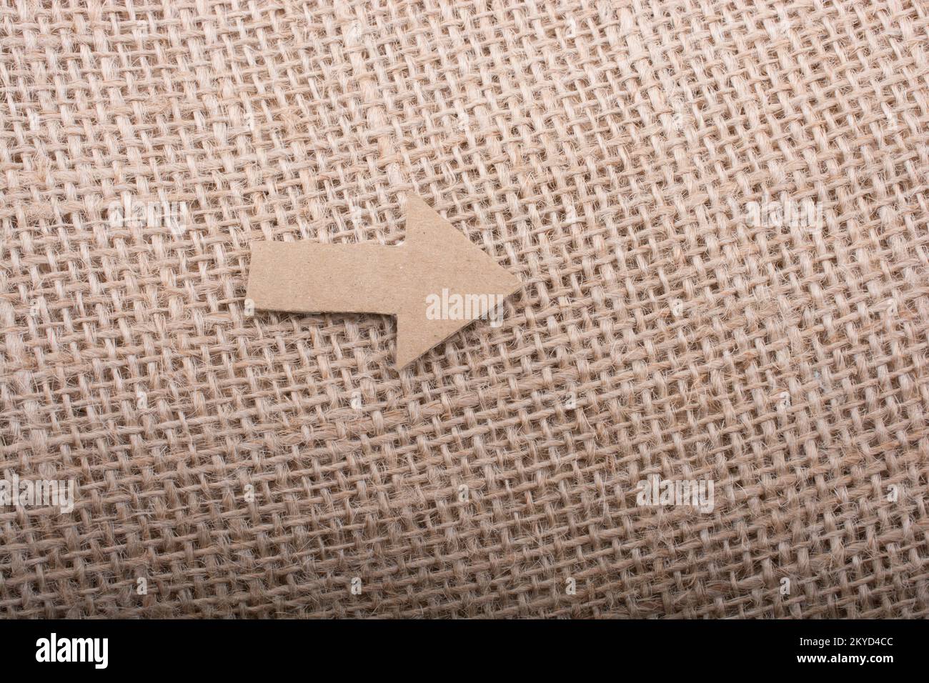 Arrow sign cut out hi-res stock photography and images - Alamy