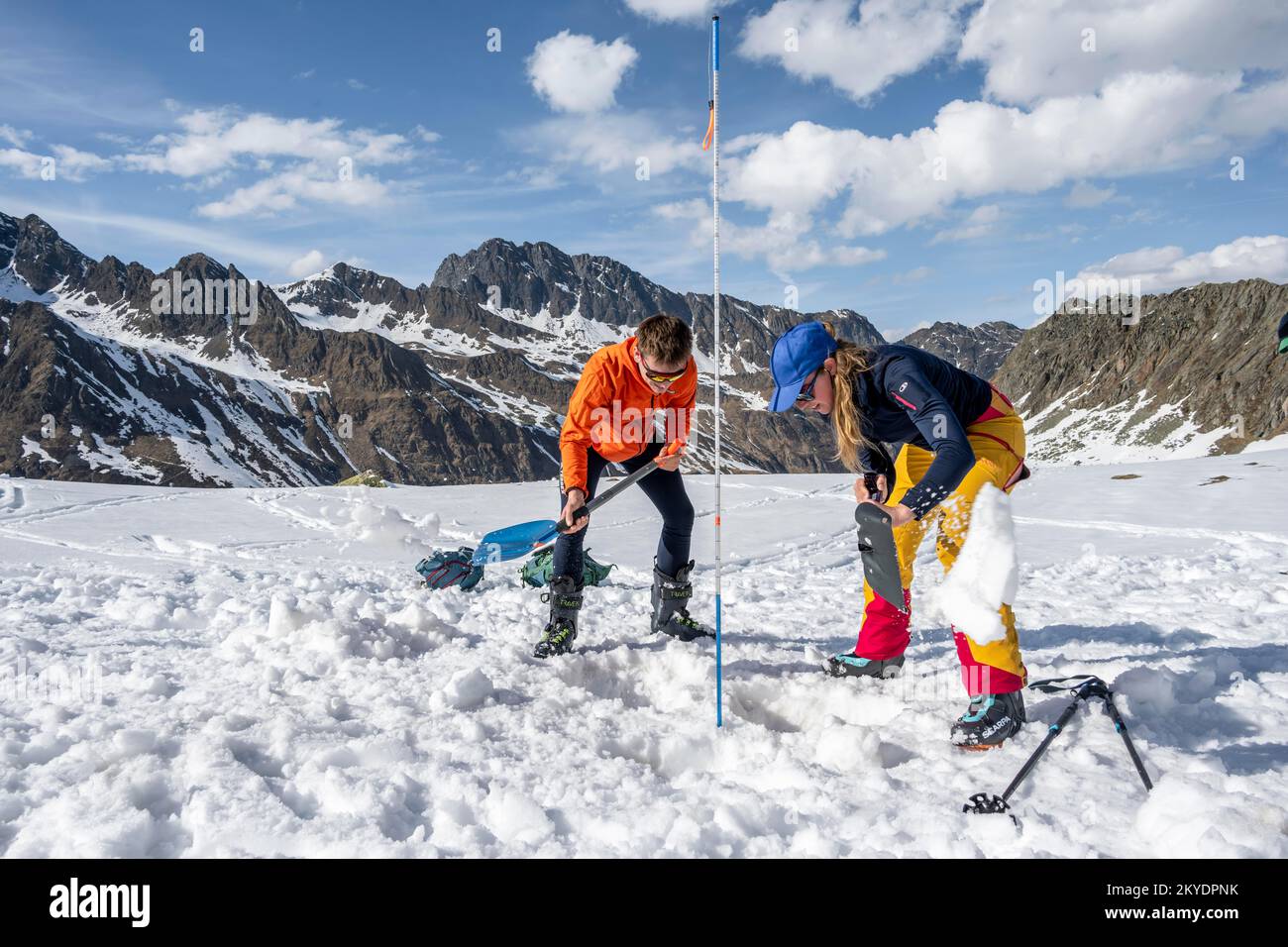 Search for buried victims with the avalanche transceiver and probe ...