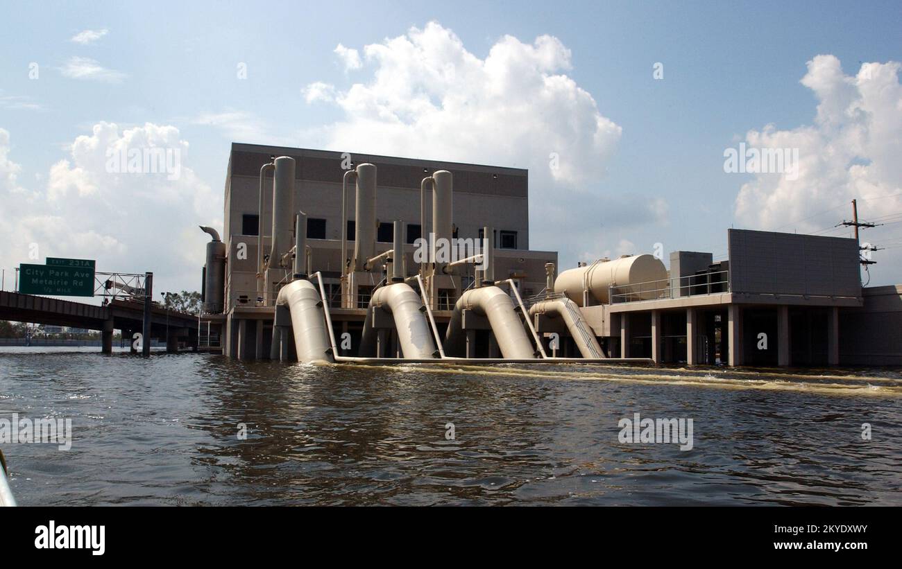 Hurricane Katrina, New Orleans, LA, August 31, 2005 -- A local pumping ...