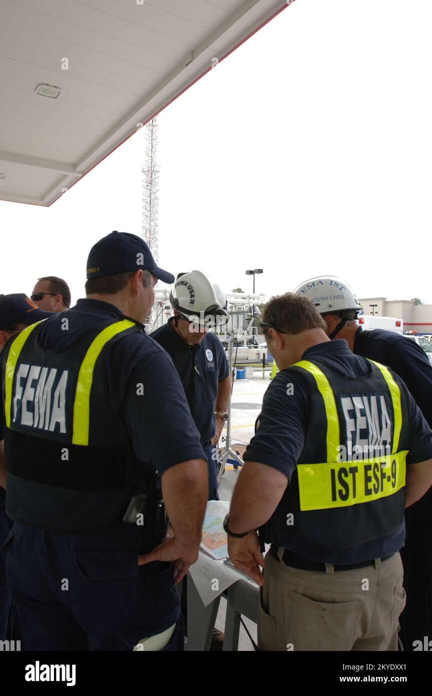 2005 floods hi-res stock photography and images - Alamy