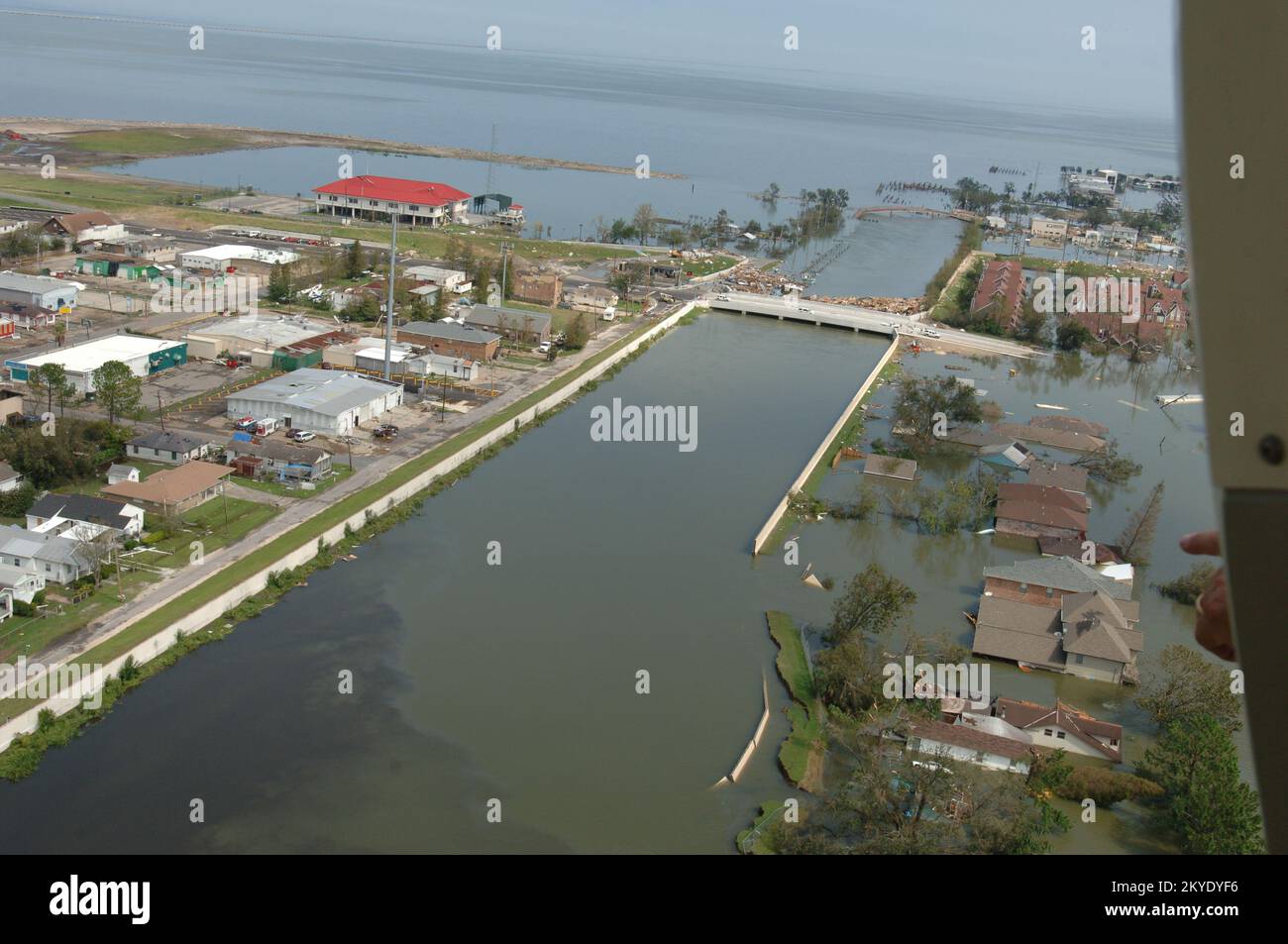 Hurricane Katrina, New Orleans, LA, August 30, 2005 -- A break in the ...