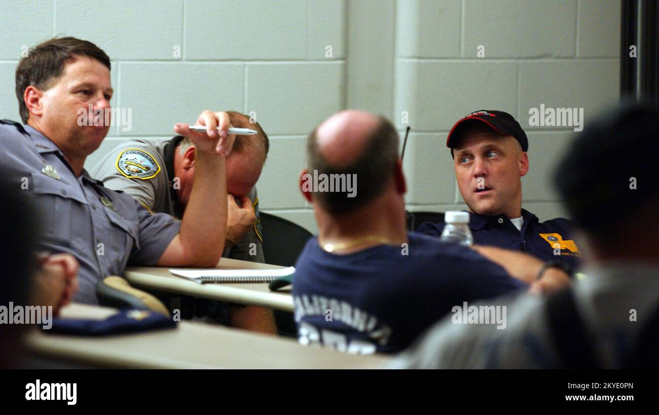 Hurricane Katrina, New Orleans, LA, August 31, 2005 -- Members of the ...