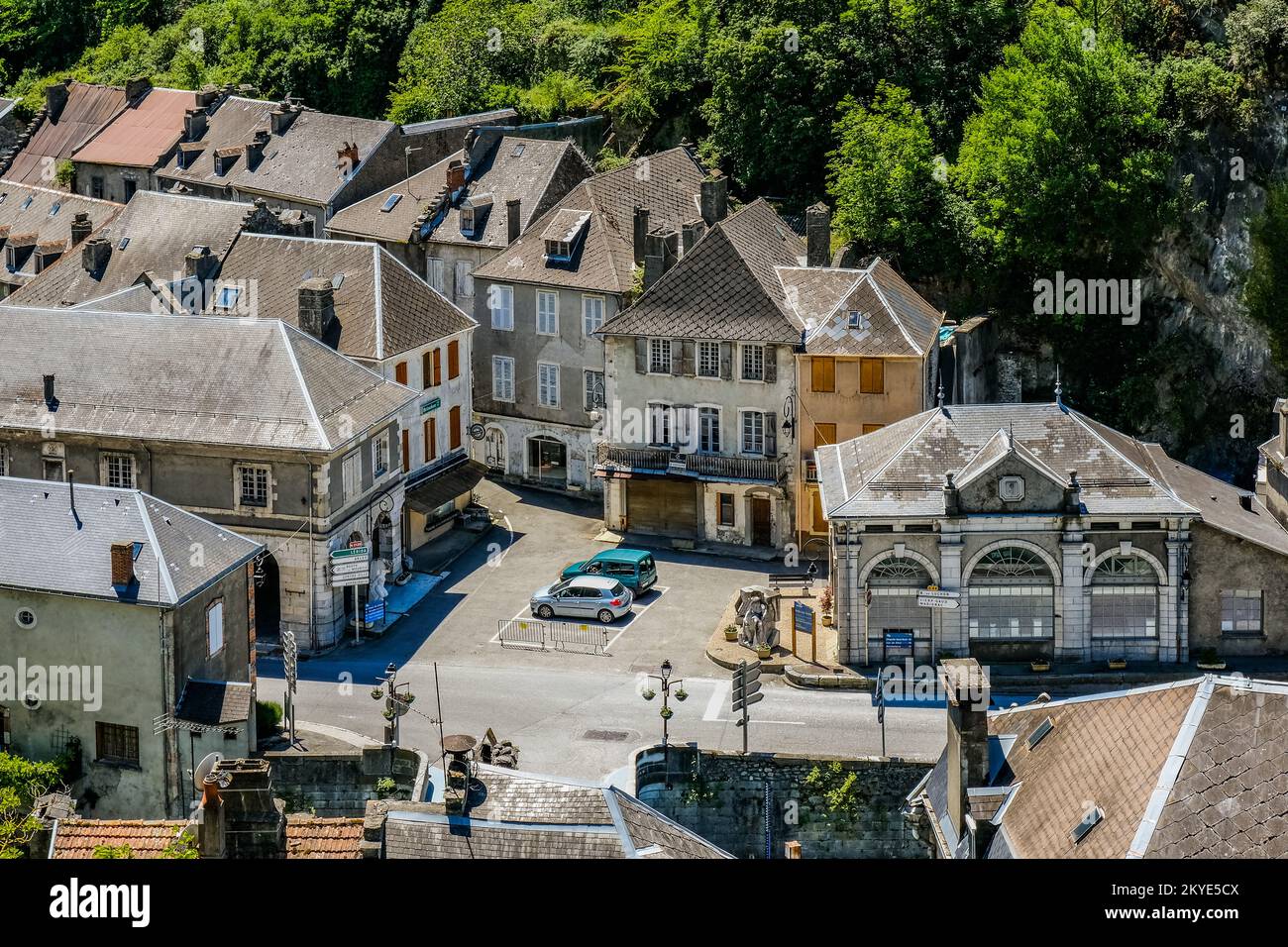 Saint beat hi-res stock photography and images - Alamy