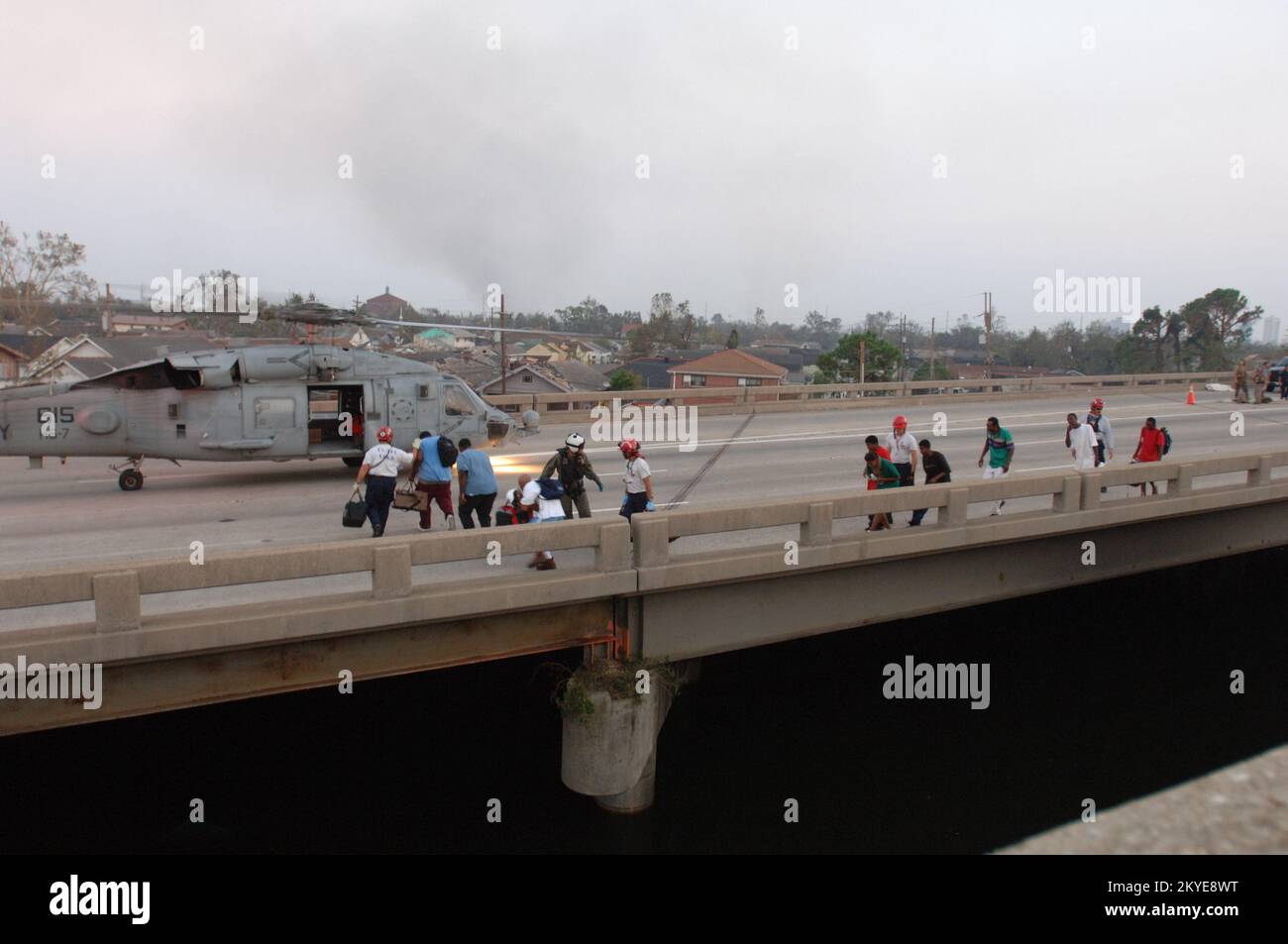 Hurricane katrina rescue helicopter hi-res stock photography and images ...
