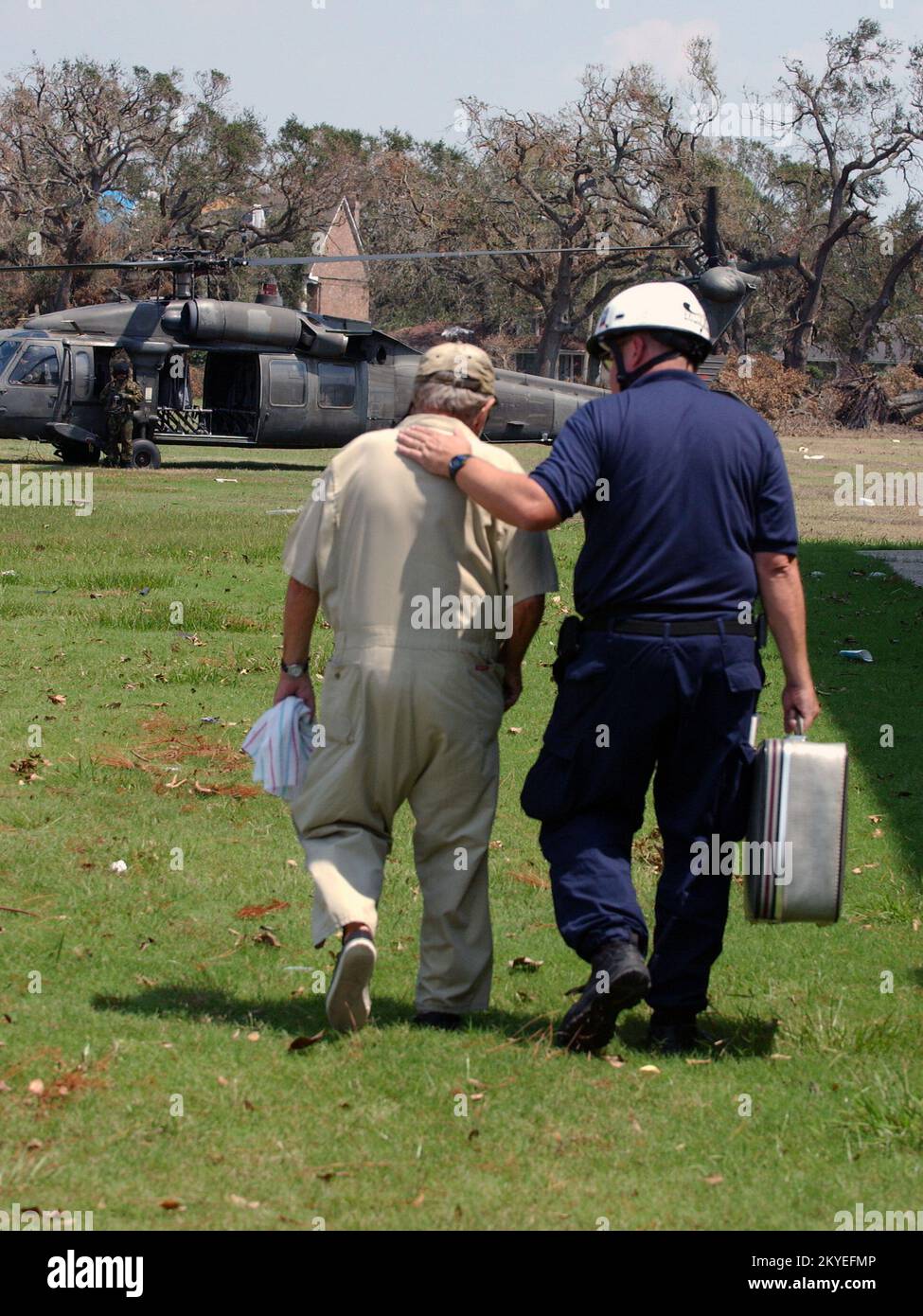 Hurricane katrina rescue helicopter hi-res stock photography and images ...
