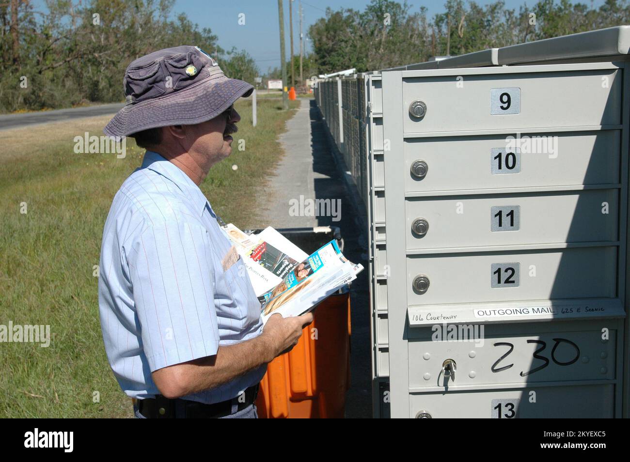 Hurricane Katrina, Long Beach, Miss., October 22, 2005 -- U.S. Postal ...
