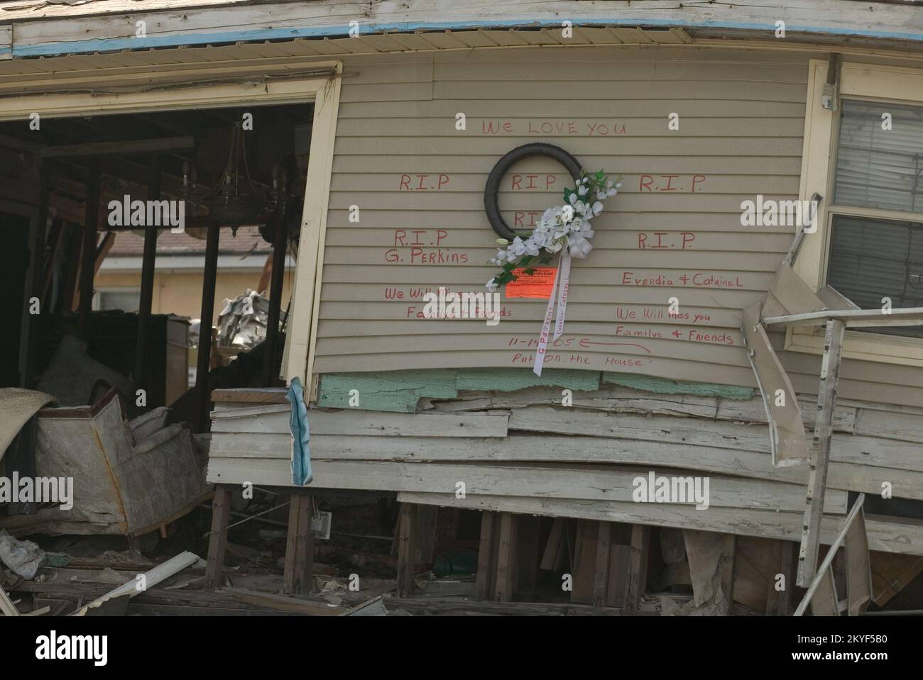 Hurricane Katrina, New Orleans, LA., 11/16/2005 -- Memorial messages ...