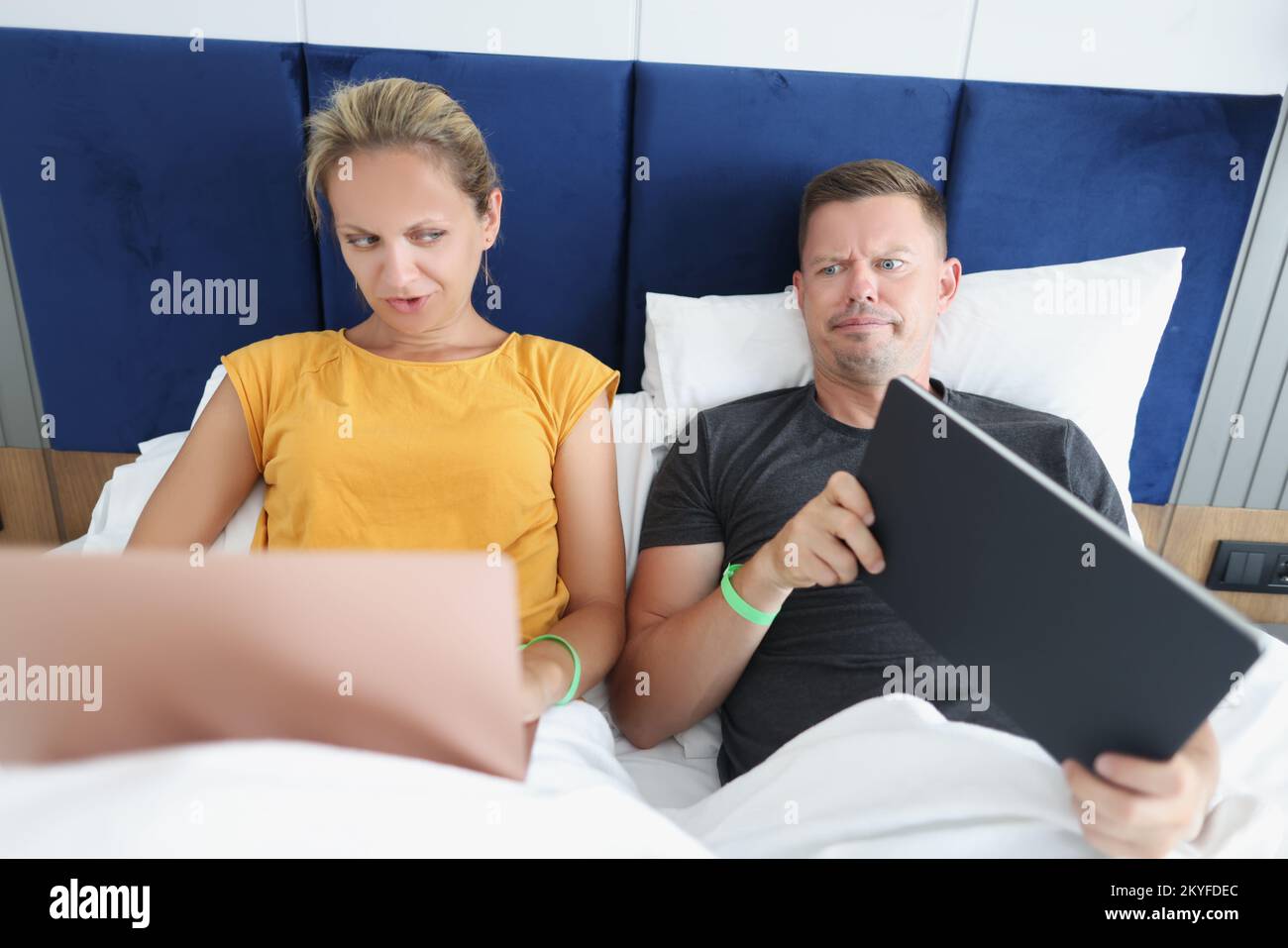 Jealous husband suspects his wife of cheating and looks at her computer ... Jealous husband suspects his wife of cheating and looks at her computer ...