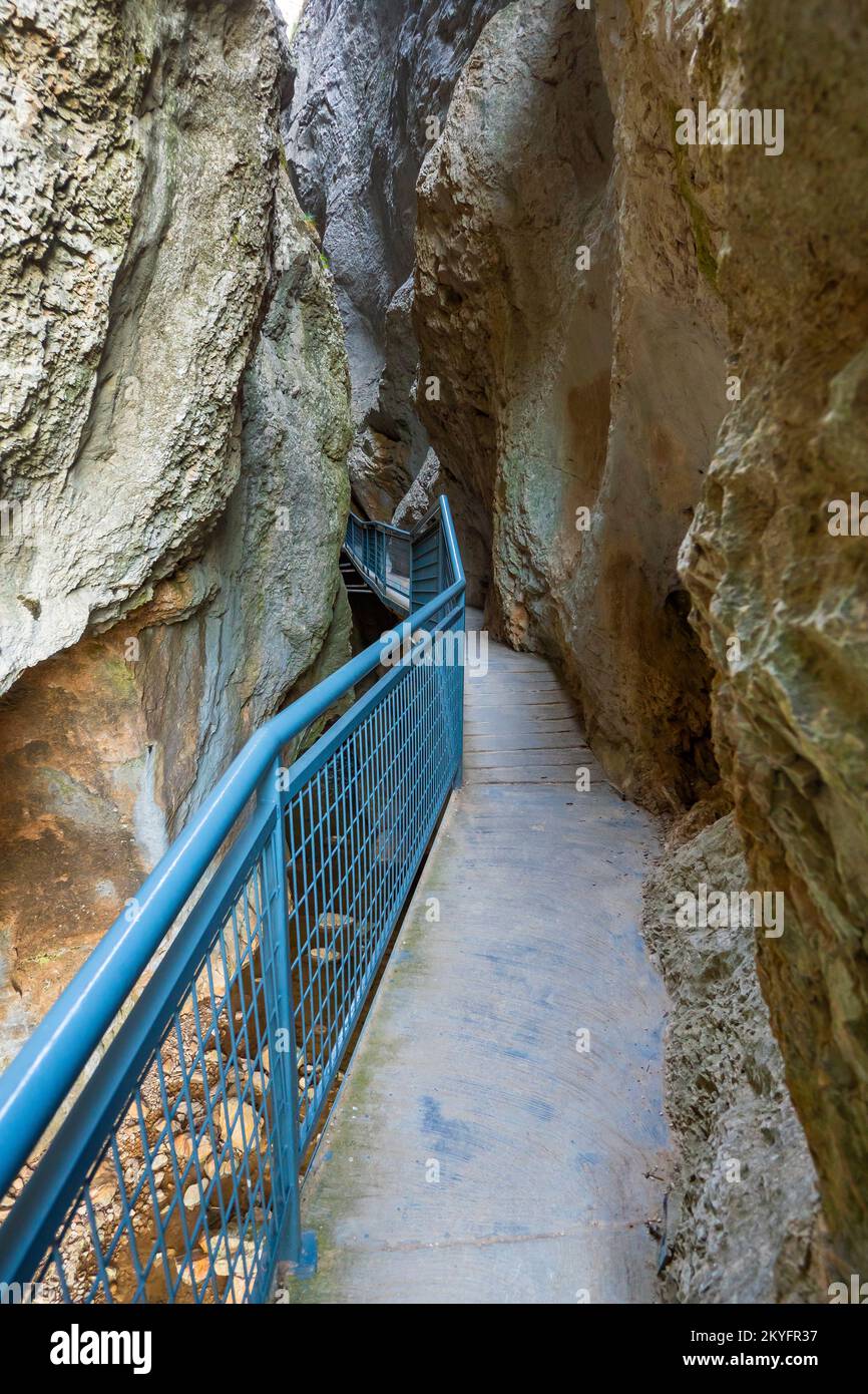Gorge of La Yecla, Espacio Natural de La Yecla y Sabinares del Arlanza ...