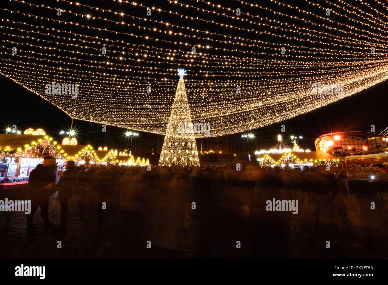 Bucharest Christmas market at night Stock Photo - Alamy
