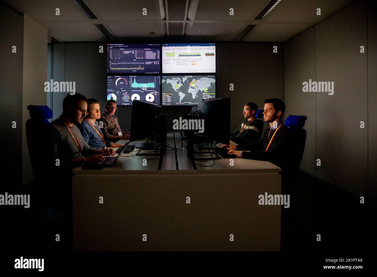 Centrum voor cybersecurity belgie hi-res stock photography and images ...