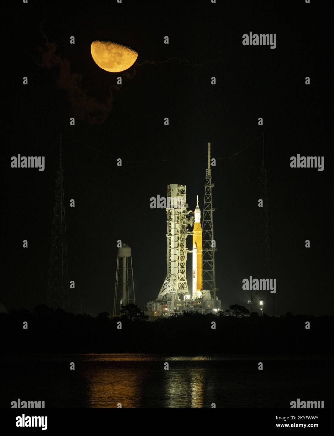 Merritt Island, United States. 14th Nov, 2022. The Moon is seen rising ...