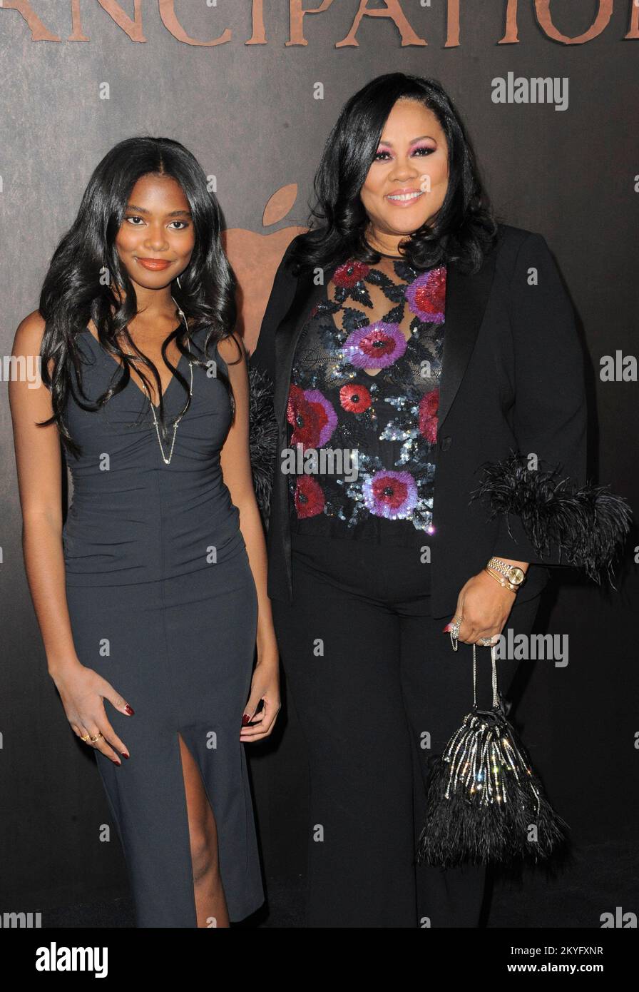 Los Angeles, CA. 30th Nov, 2022. Asia Rochon Fuqua, Lela Rochon at ...