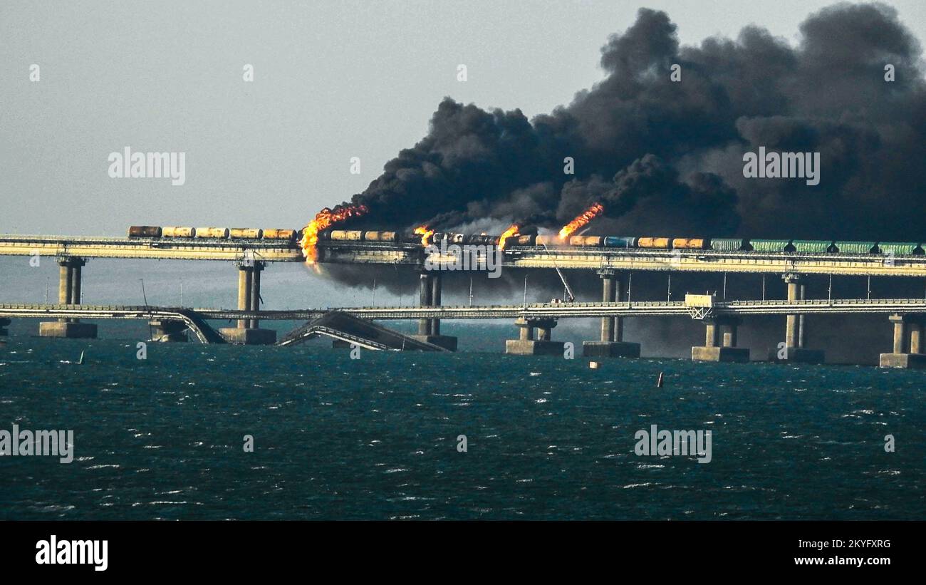 Crimea bridge 2022 october hi-res stock photography and images - Alamy