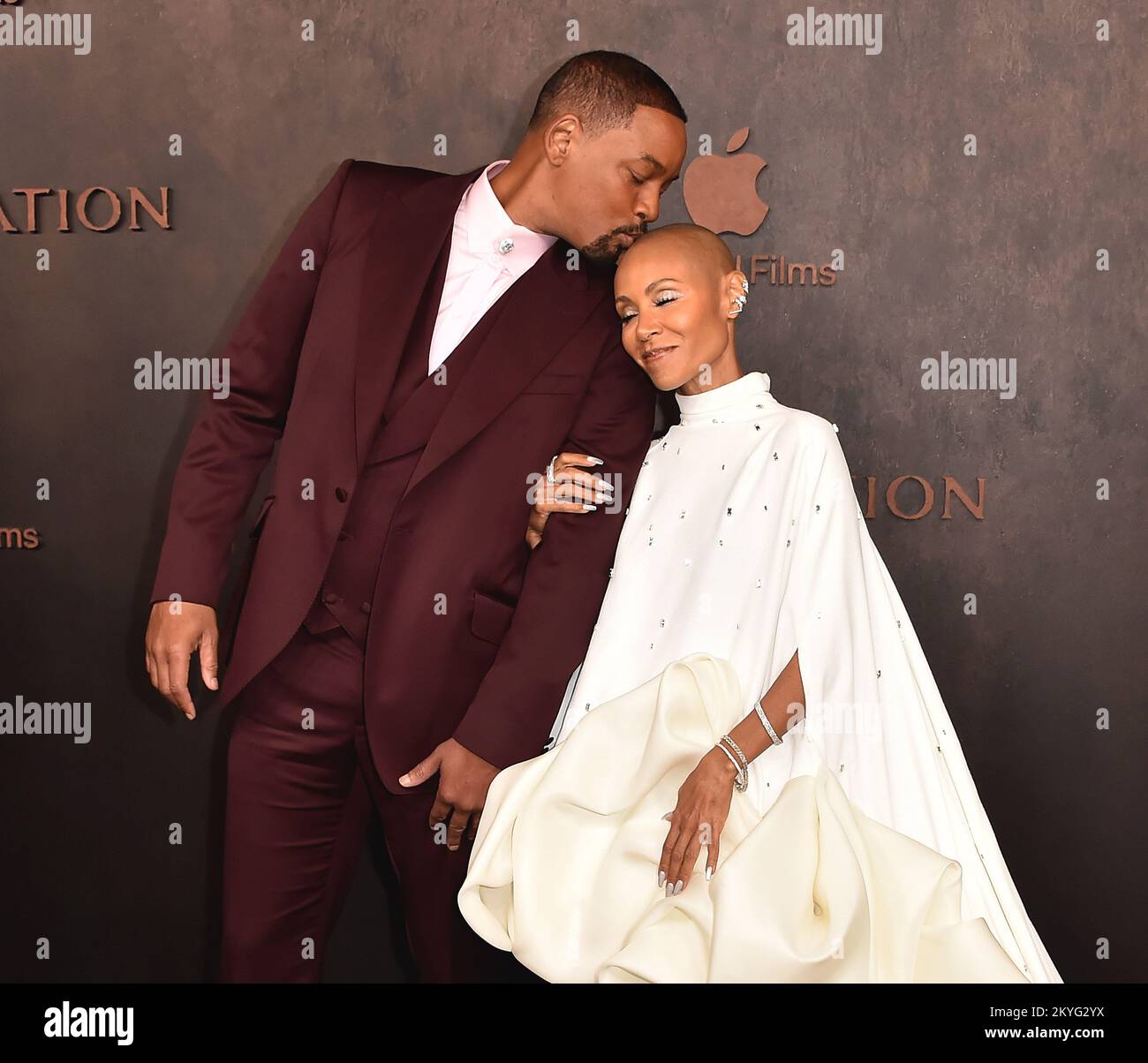 Will Smith and Jada Pinkett Smith walking the red carpet at the ...