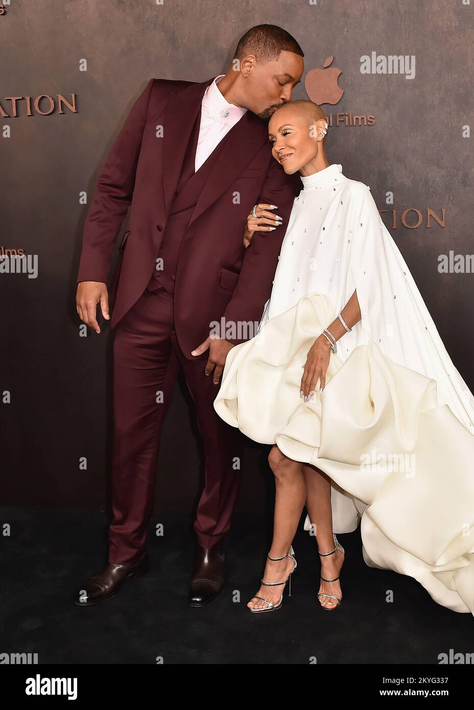 Will Smith and Jada Pinkett Smith walking the red carpet at the ...