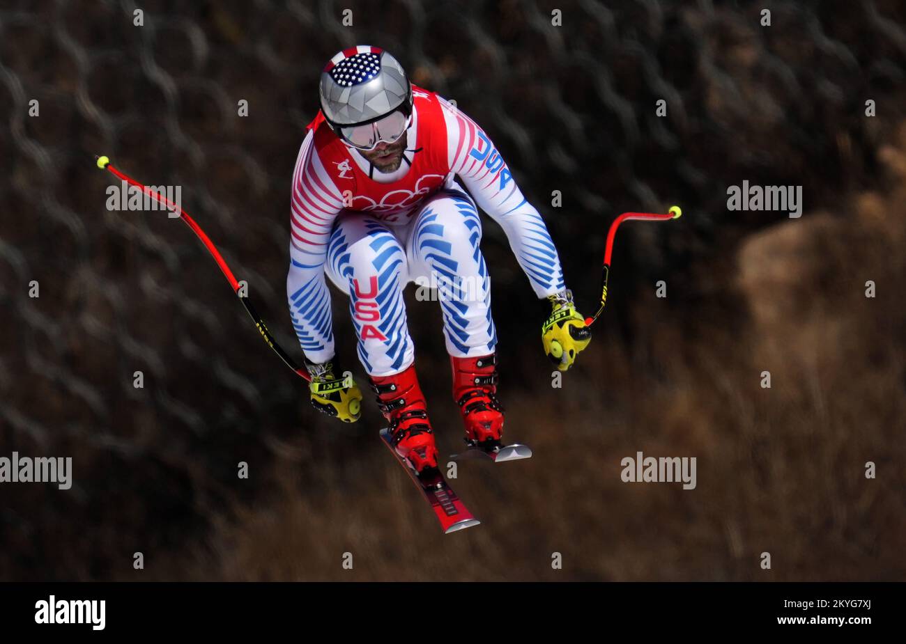 Beijing, China. 04th Feb, 2022. Travis Ganong flies down the course in ...