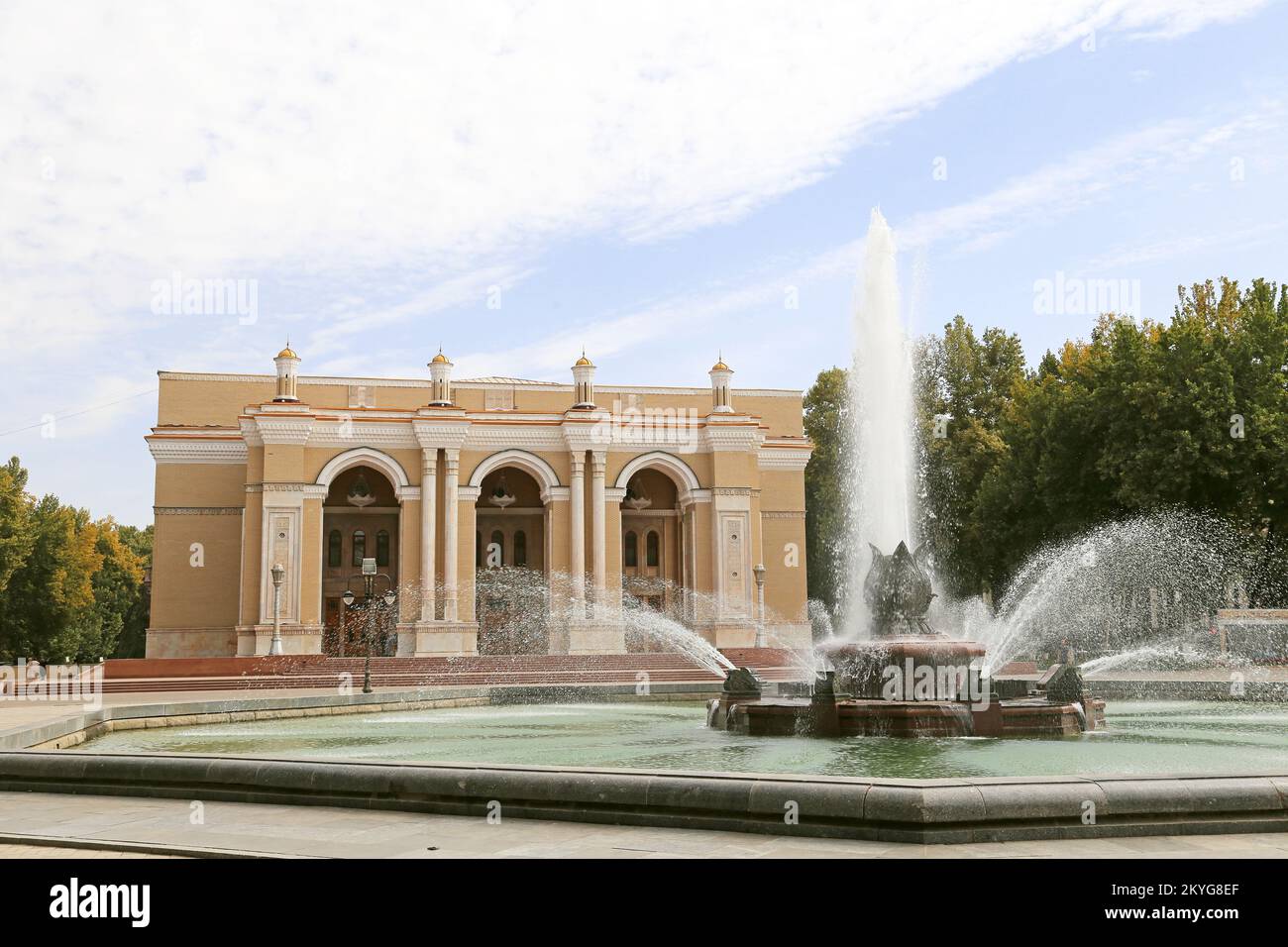 Alisher Navoi Opera and Ballet Theatre, Ataturk Street, Central ...