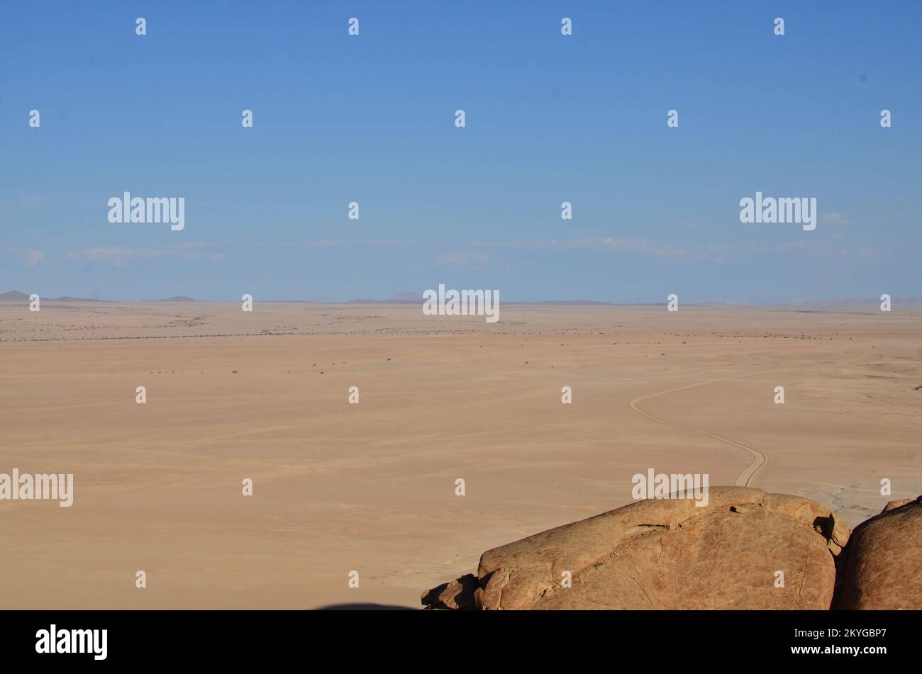 mirabib lonely scenic Granit Rock in the Desert Panorama sunrise Stock ...