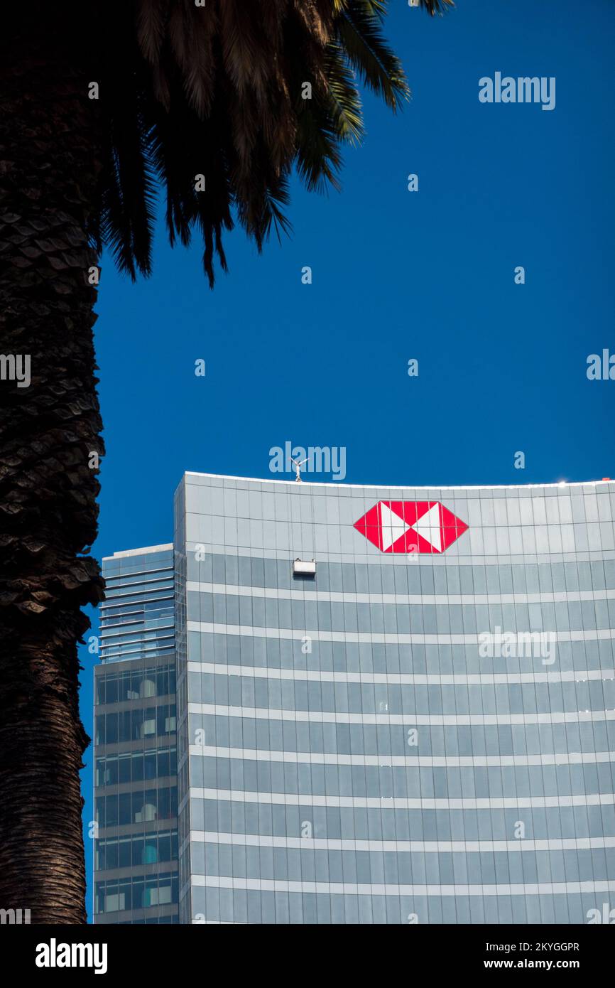 Hsbc tower hq city hi-res stock photography and images - Alamy