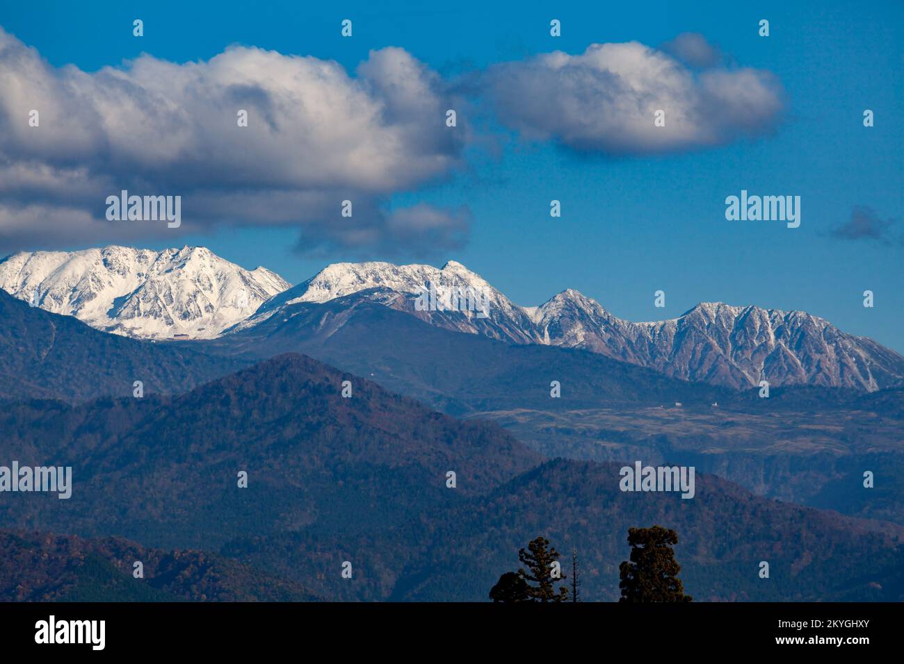 The snowy mountains of the northern Japanese alps Stock Photo - Alamy