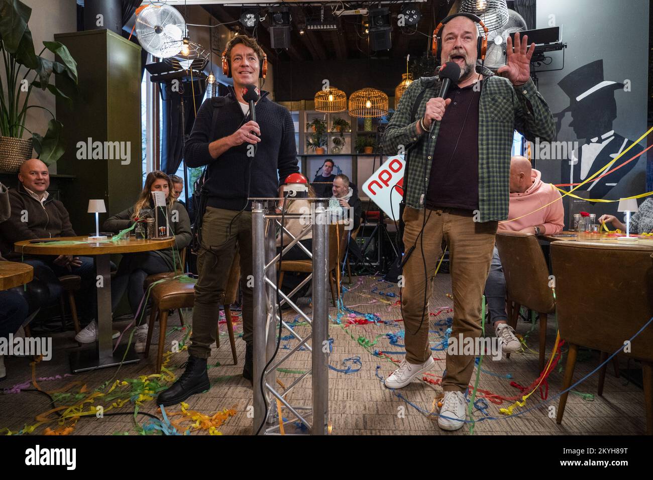 2000 bus hi-res stock photography and images - Alamy