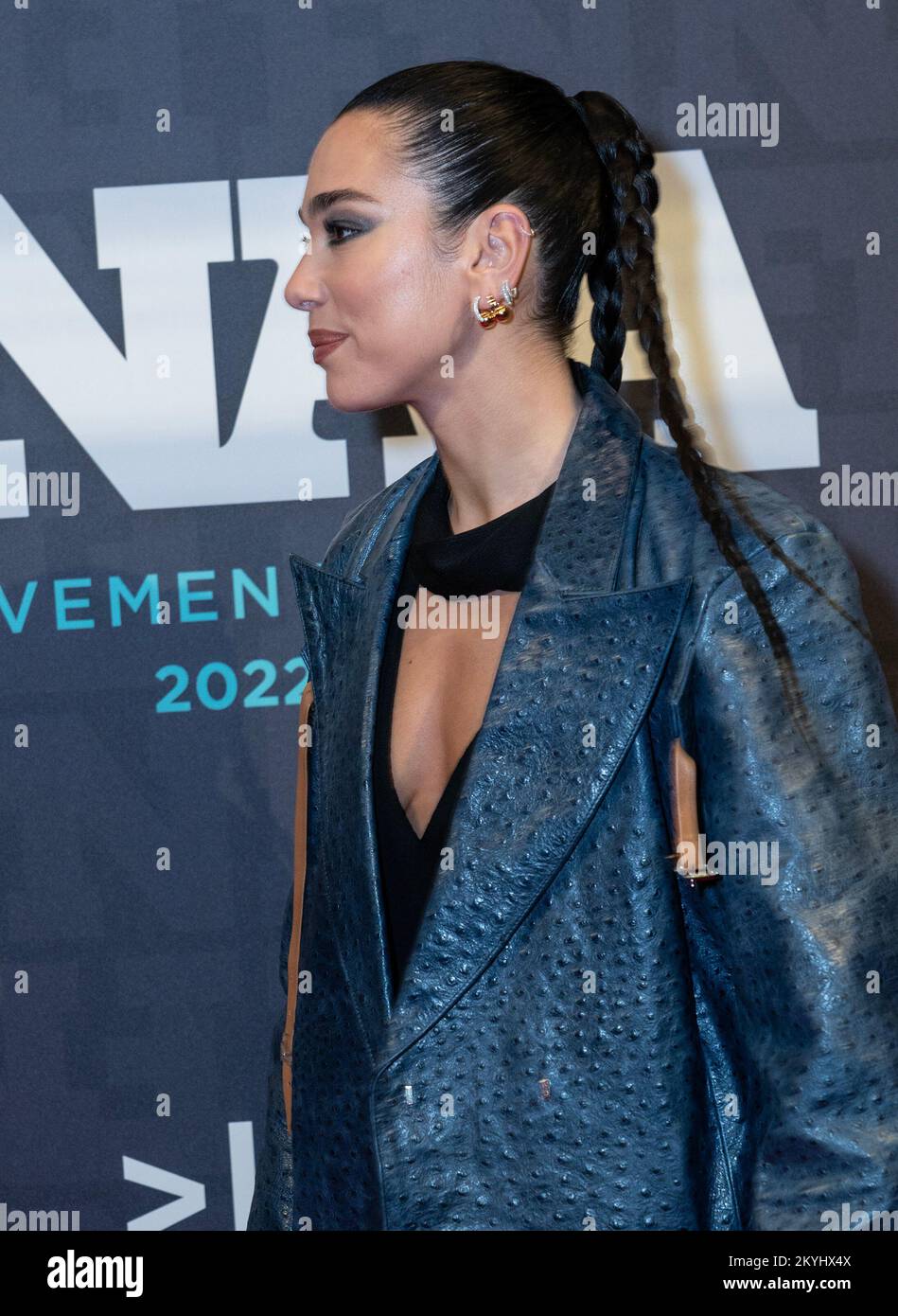 Dua lipa live 2022 hi-res stock photography and images - Alamy