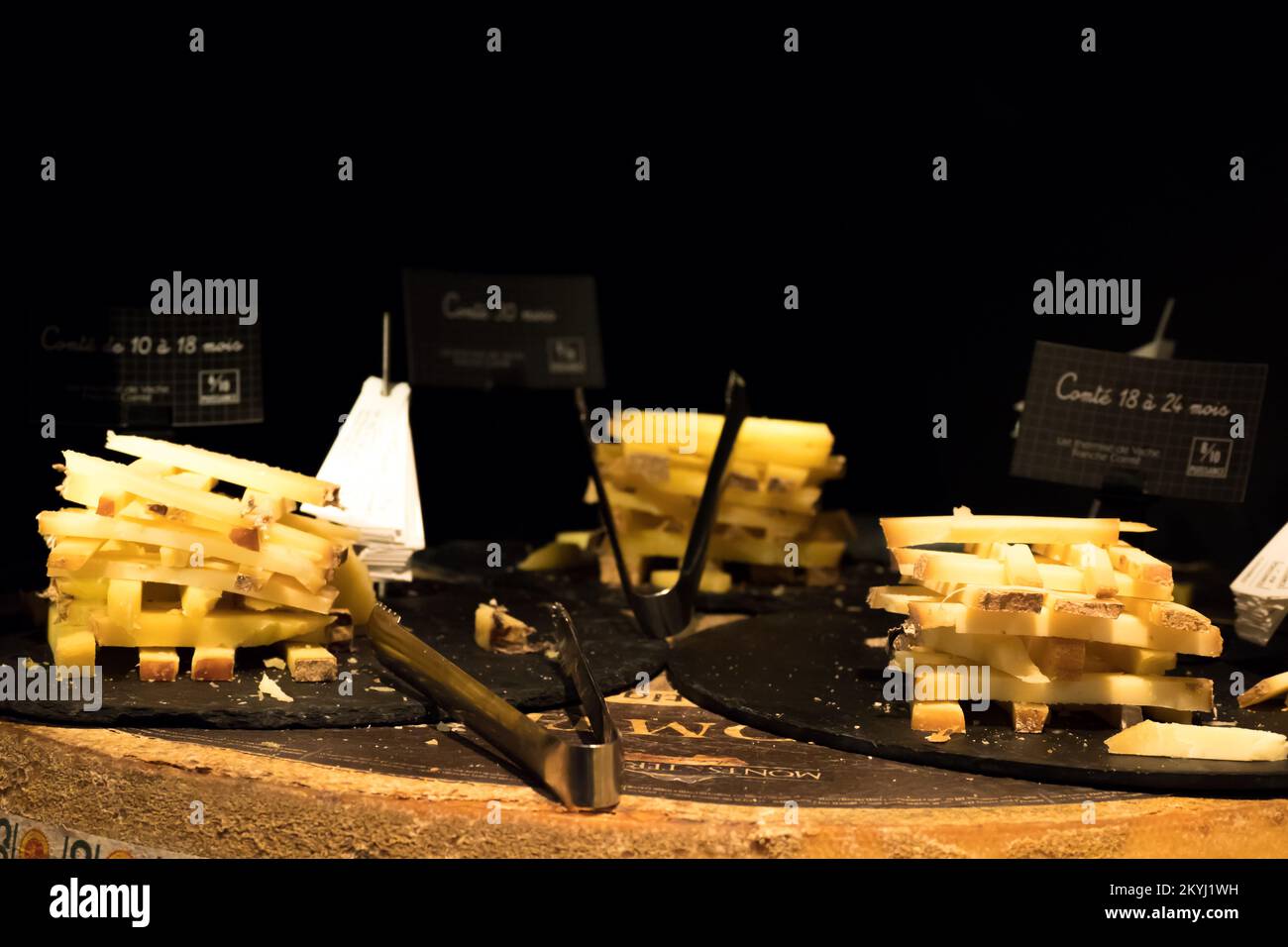 The largest cheese buffet in the world in France - The biggest ...