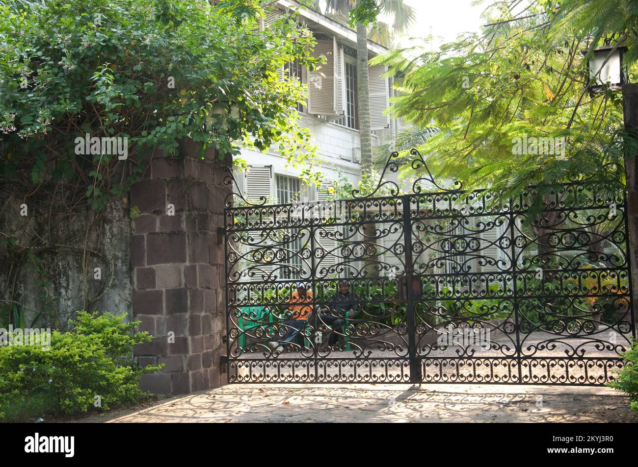 Elegant private house in shady road, Kinshasa, Democratic Republic of ...