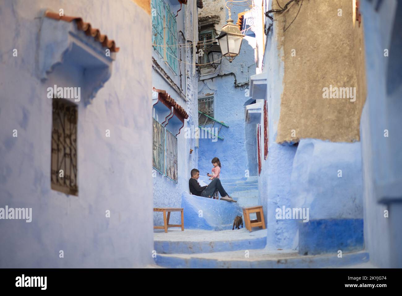 Fleeing population hi-res stock photography and images - Alamy